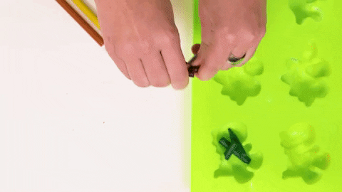Breaking Crayons GIFs - Find & Share on GIPHY