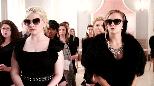 Chanels Look GIFs - Get the best GIF on GIPHY