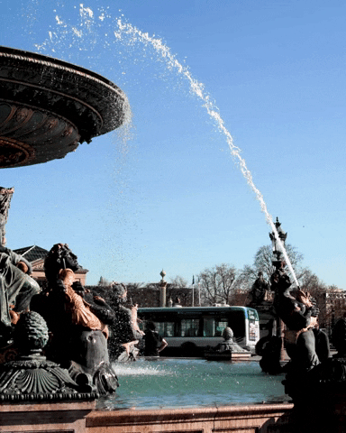 Loop Bus GIF by RATP - Find & Share on GIPHY