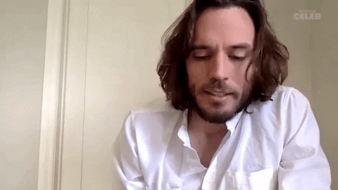 Sam-claflin-reads-thirst-tweets GIFs - Get the best GIF on GIPHY