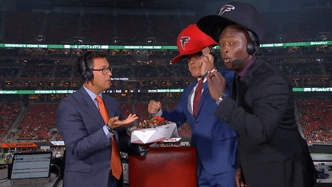 What's your favorite sport (and team)? 🏀 ⚾️ 🎾 ⚽️ 🏈