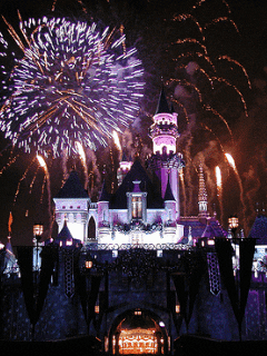 Disneyland Holidays GIFs - Get the best GIF on GIPHY