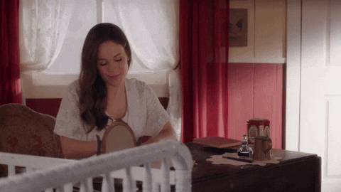 Elizbaeth GIFs - Get the best GIF on GIPHY