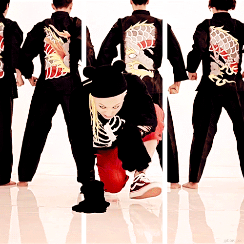 Gd World Tour GIFs - Get the best GIF on GIPHY
