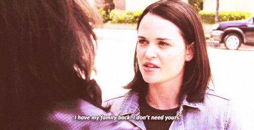 Donna Winston GIFs - Get the best GIF on GIPHY