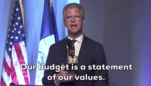 21 GIFs From the First NYC Mayoral Democratic Primary Debate by GIPHY ...