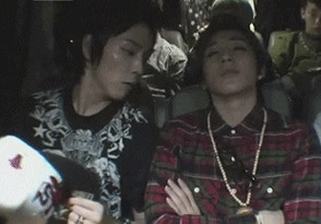 Cuddling On The Couch GIFs - Get the best GIF on GIPHY