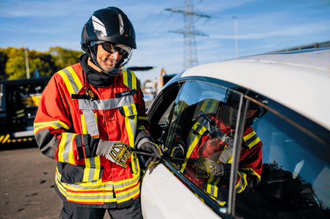 Firefighter GIF by WEBER RESCUE SYSTEMS - Find & Share on GIPHY
