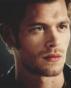 Klaus Smile Gif