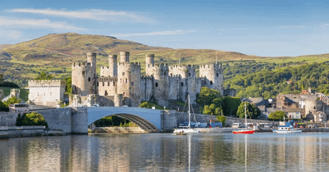 Conwy-castle GIFs - Get the best GIF on GIPHY
