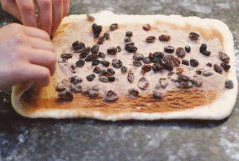 Cinnamon Raisin Bread GIFs - Get the best GIF on GIPHY