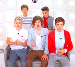One Direction Winkendes Gif One Direction GIFs Find & Share On GIPHY